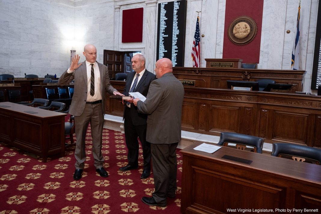 Delegate Ian Masters takes oath of office. - Wrap Up